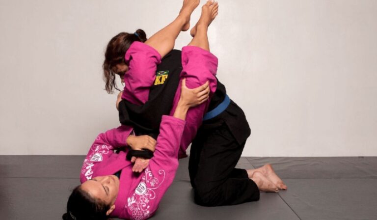 Jiu Jitsu Armbar: Everything You Need to Know! - JiuJitsu News